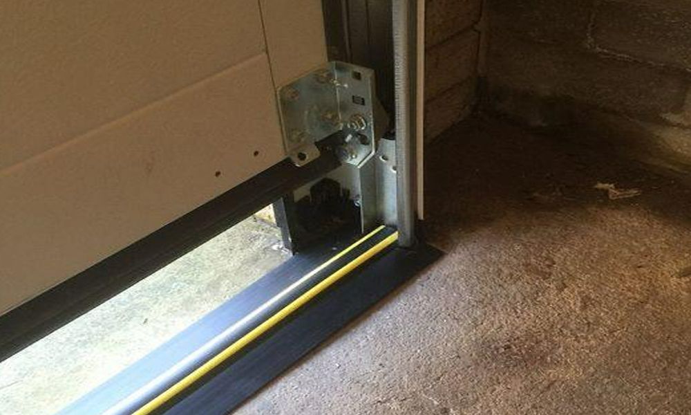 Ultimate Guide to Aligning Garage Door Sensors