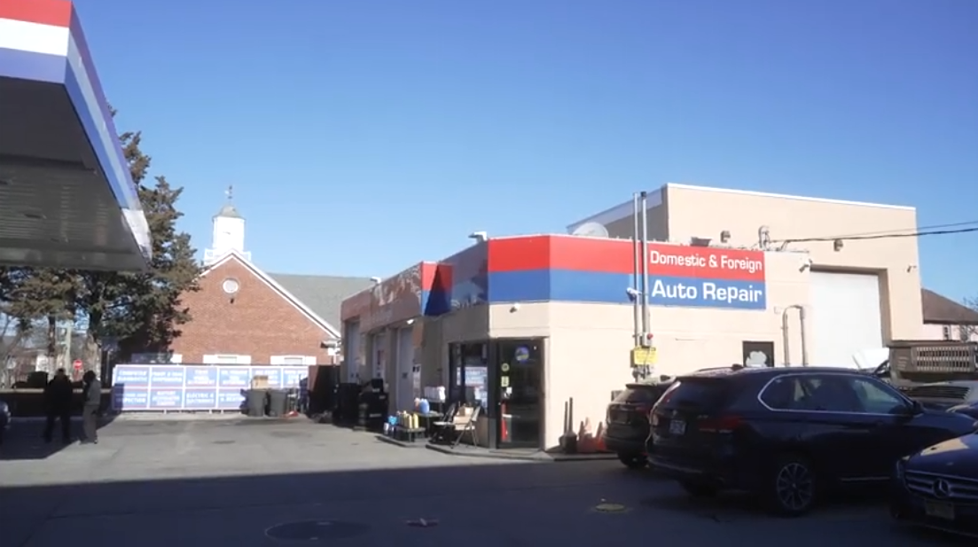 Full Service Gas Station Near Me | Mineola, NY (Open 7 Days)