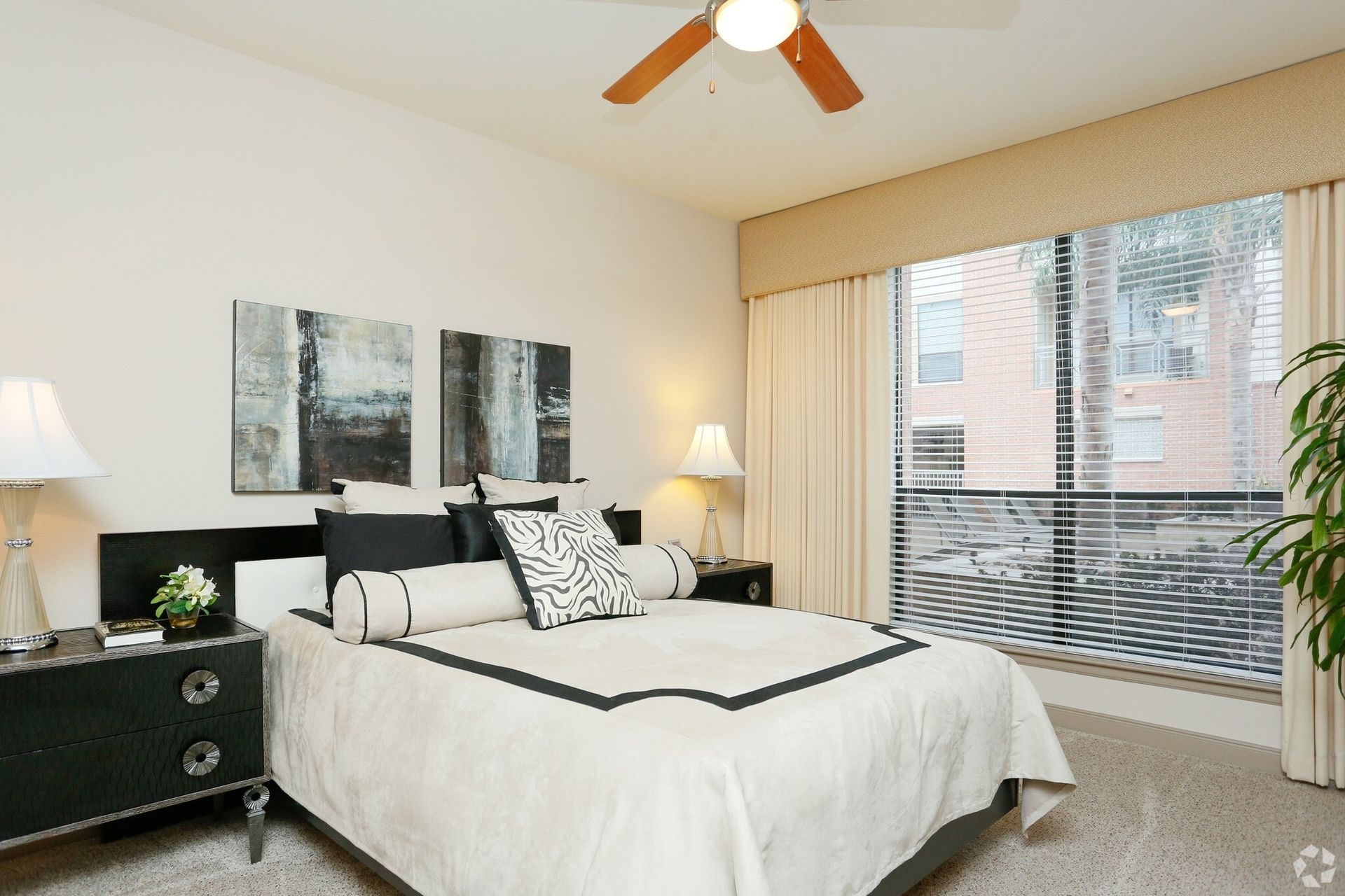 Ventura Lofts | Luxury Apartments for Rent in Houston, TX