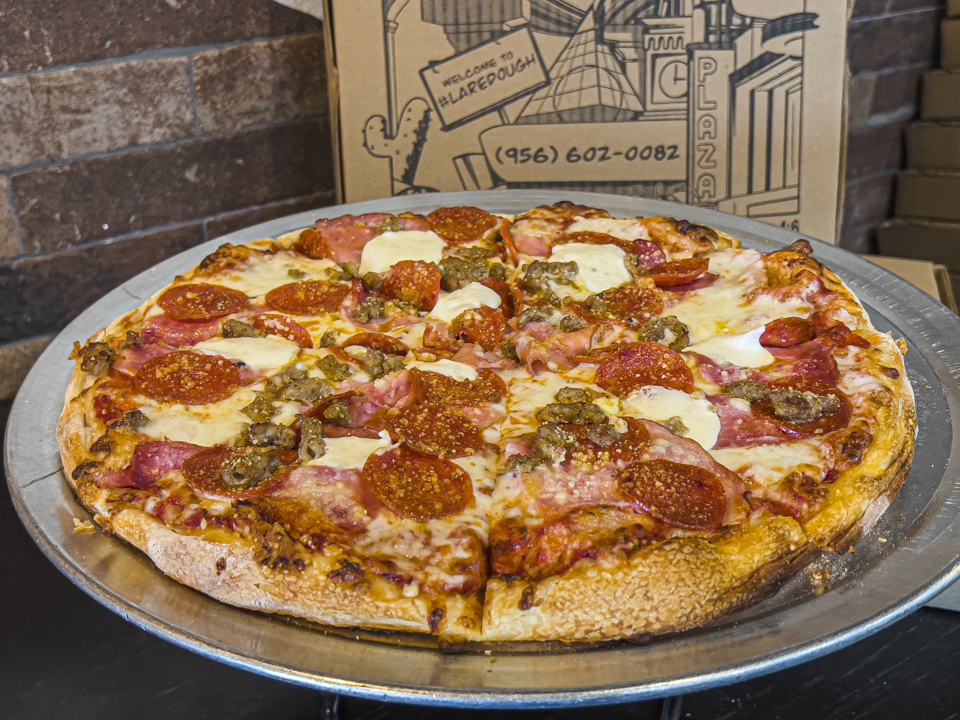 550 Pizzeria - Pizzas