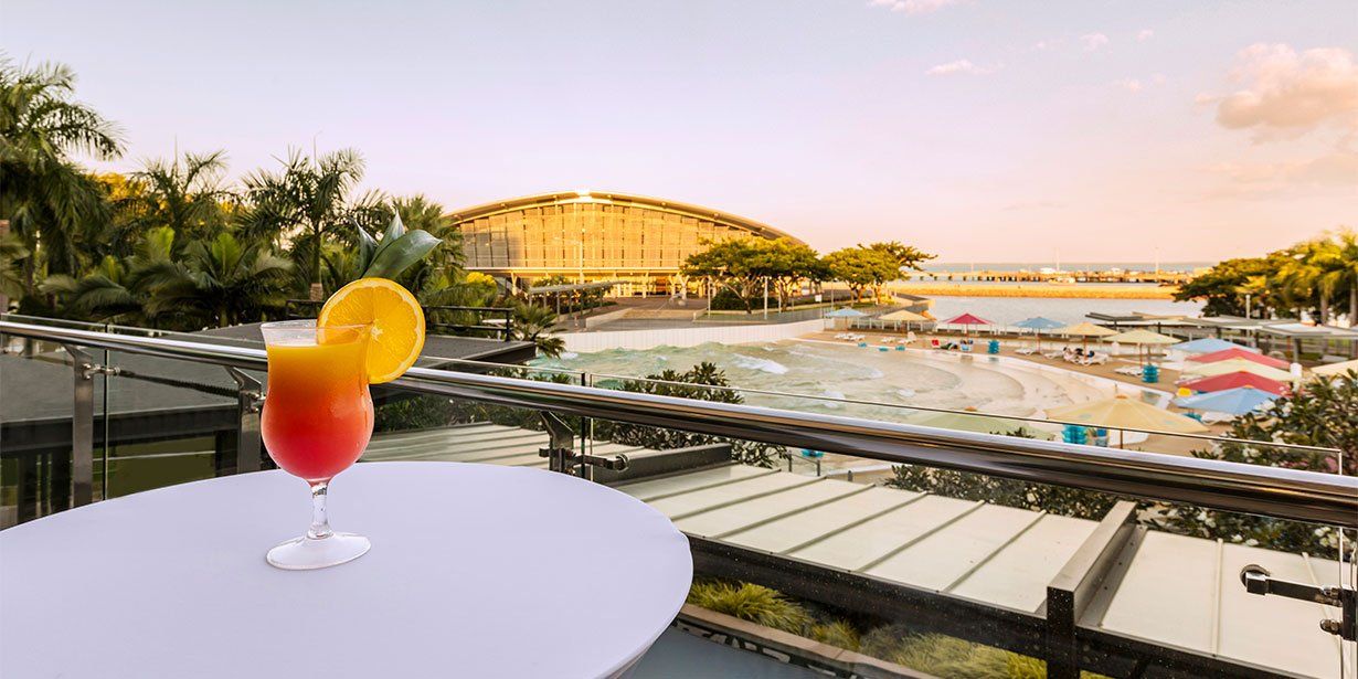Stay tropical style luxury accommodation | Darwin Waterfront Precinct
