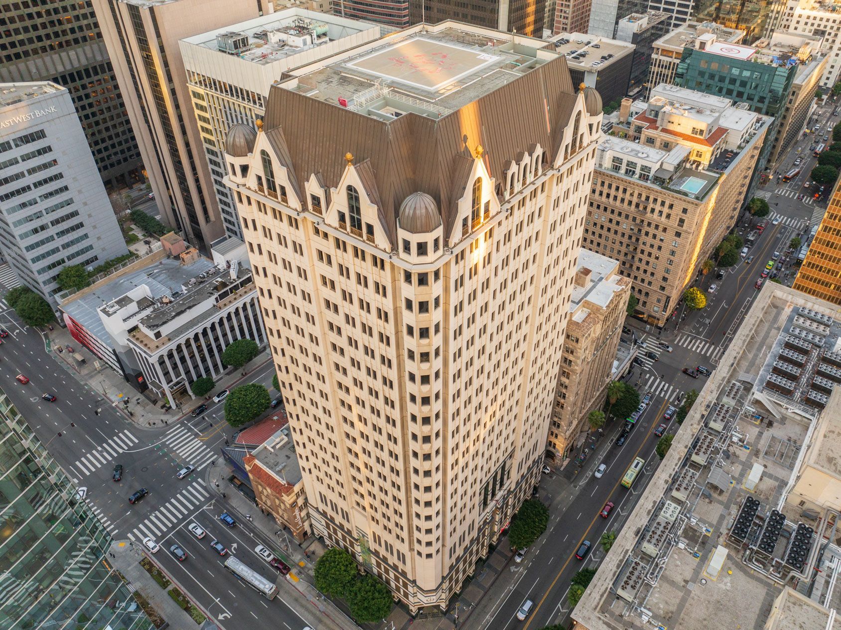 660 S Figueroa St., Los Angeles, CA