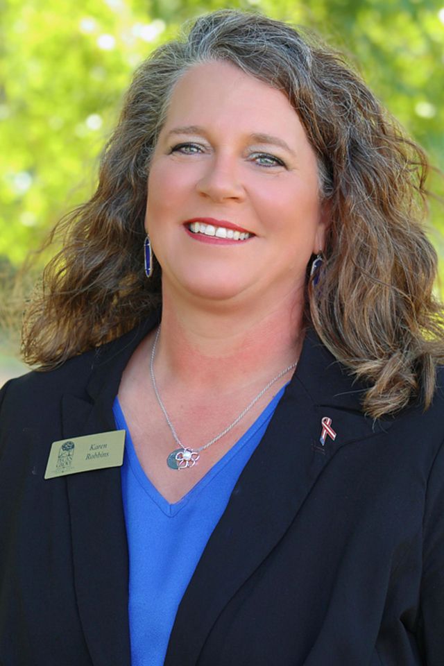 Karen Robbins's Instagram, Twitter & Facebook on IDCrawl