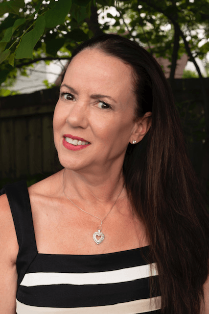 Debra Lucas's Instagram, Twitter & Facebook on IDCrawl