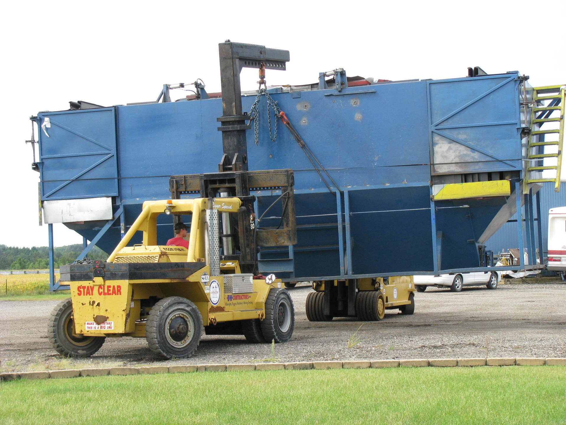 Heavy Machinery Movers Cedar Rapids & Cedar Falls IA - BW Contractors, Inc.