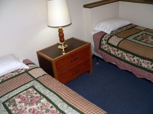 Rustic Inn | Stoneham, ME | 207-928-3300