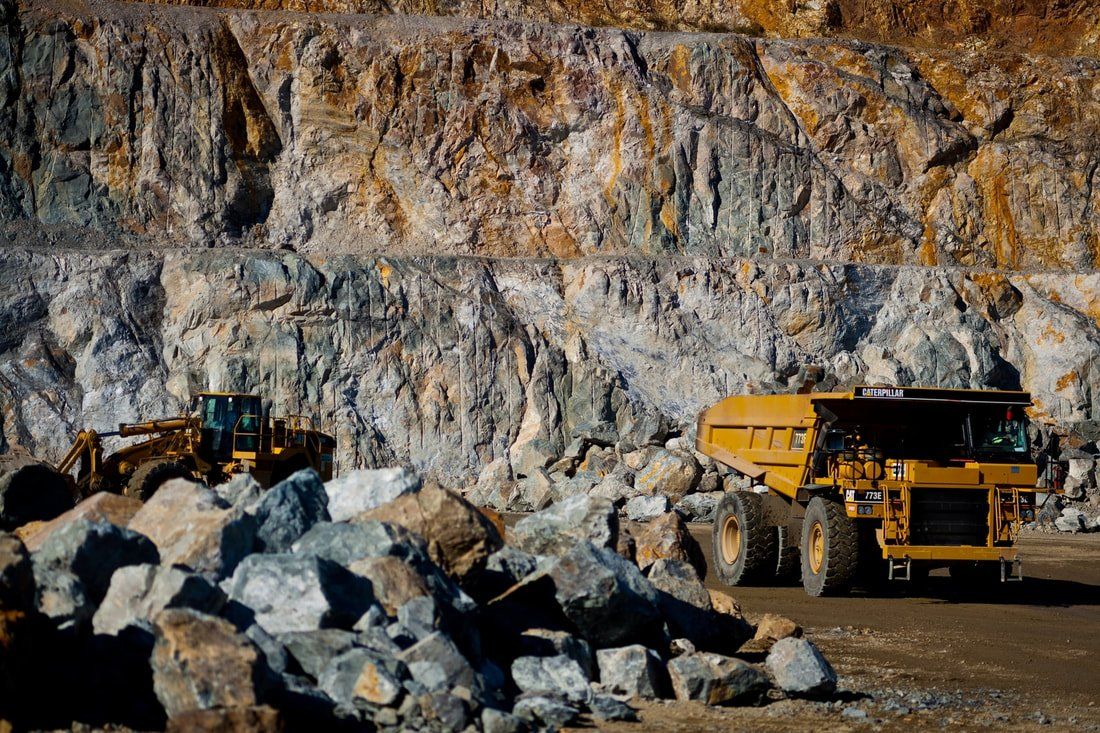 Lawn Care, Landscaping Service, Hardscape Information, Yard Design