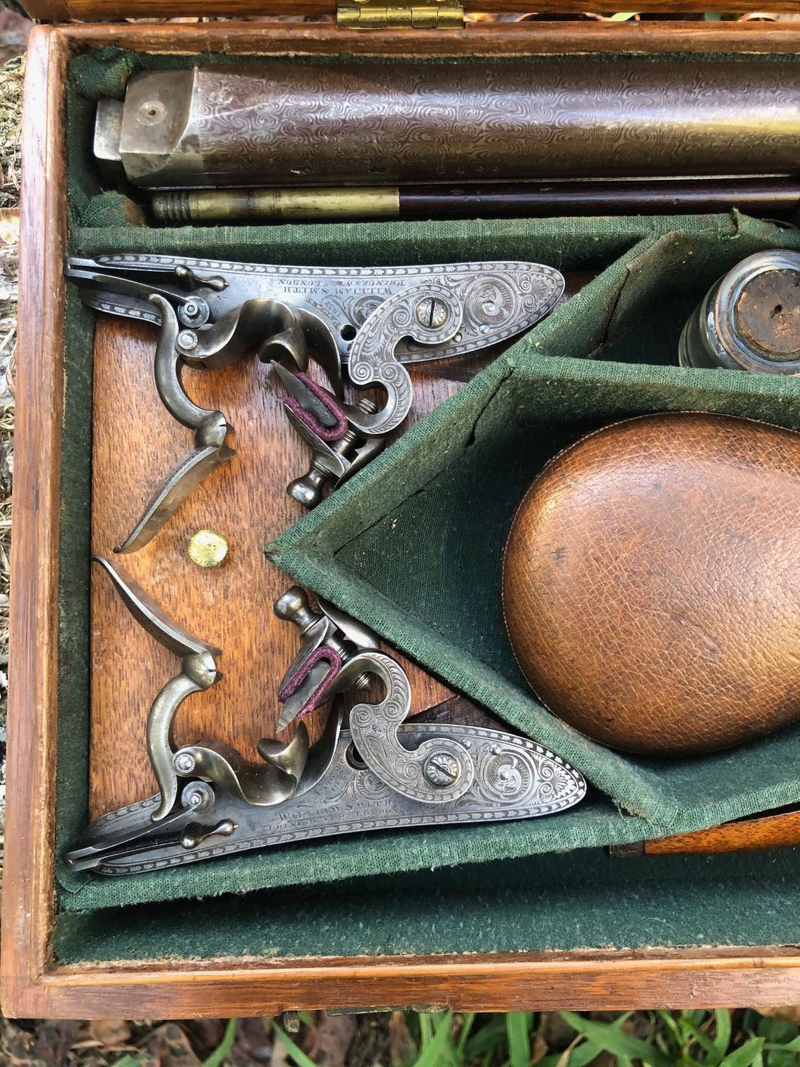 William Smith, London. Superb 13-bore, double-barreled, flintlock ...