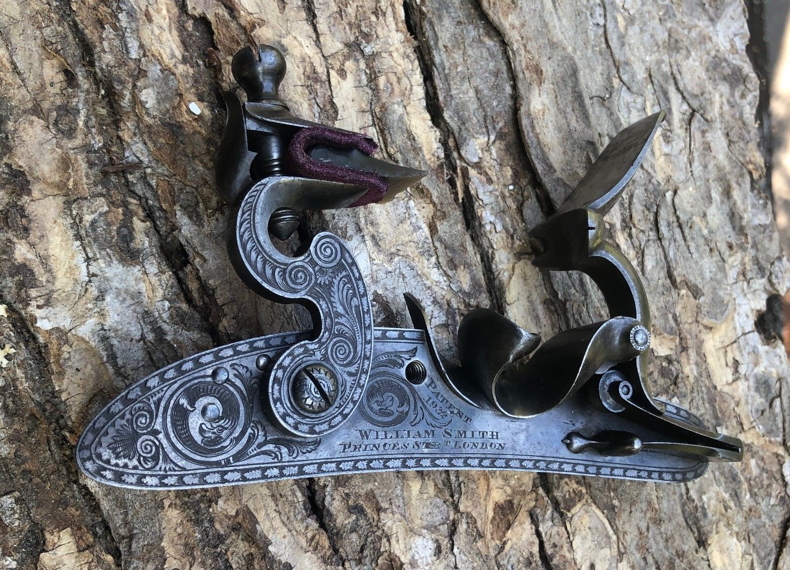 William Smith, London. Superb 13-bore, double-barreled, flintlock ...