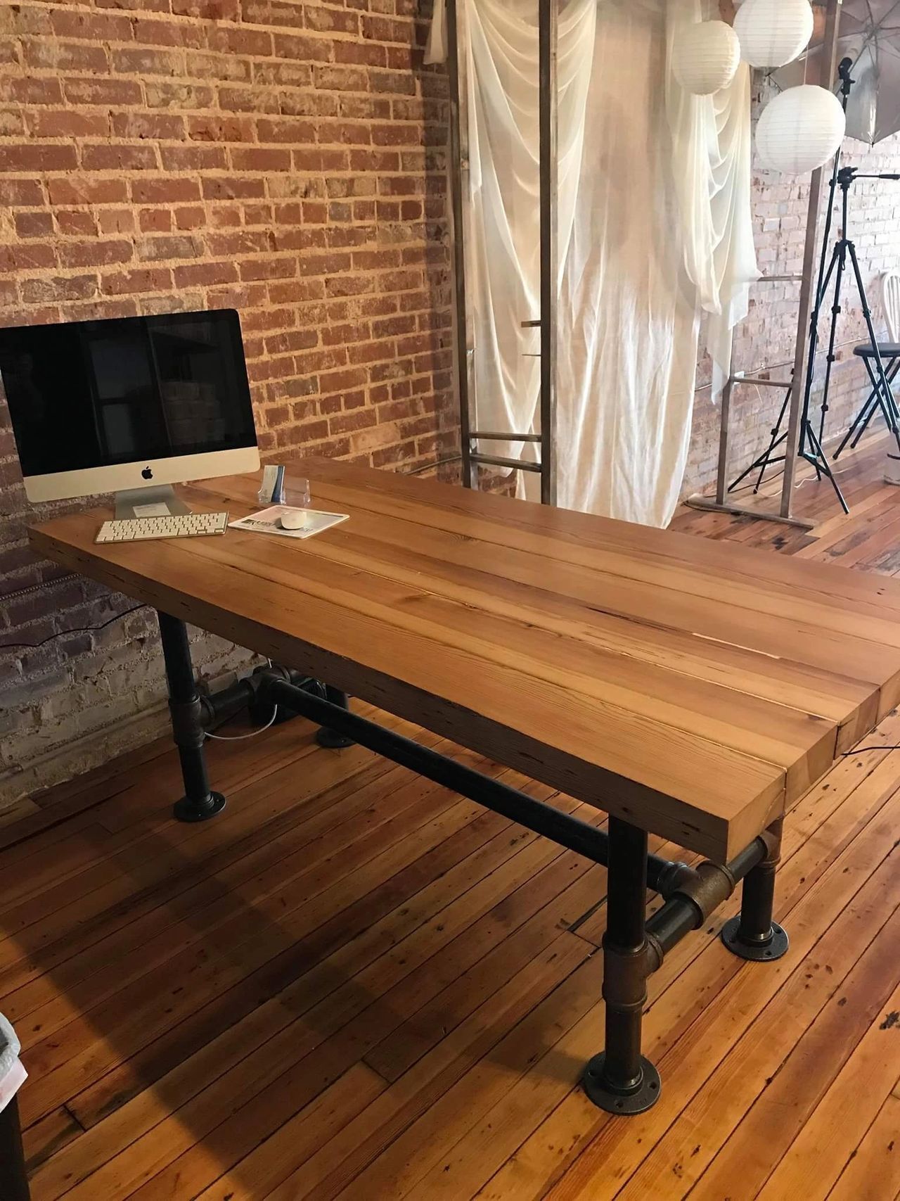 ANTIQUES GALLERY | Southern Lumber Reclaimed