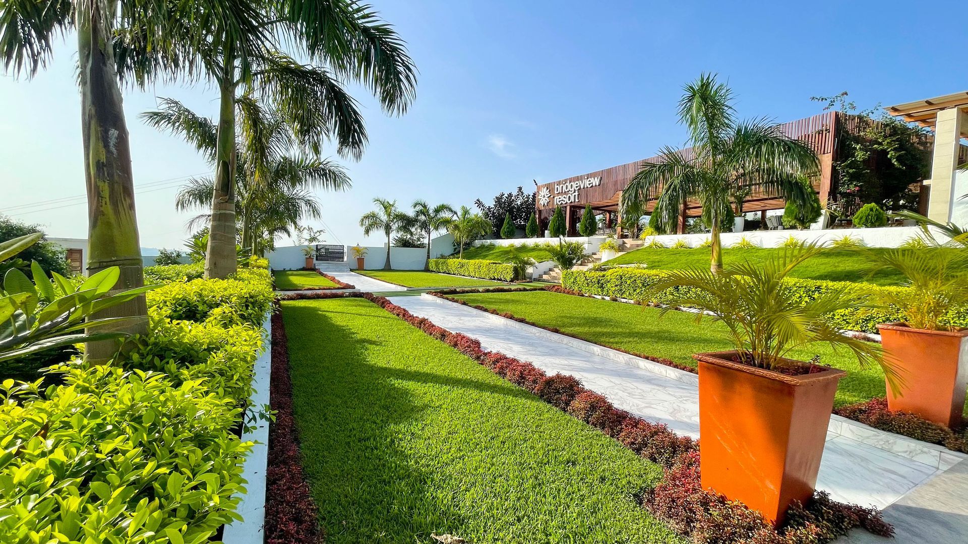 Escape and unwind with the BridgeView Day Packages.