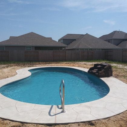 The Pecos Fiberglass Pool | Houston, TX