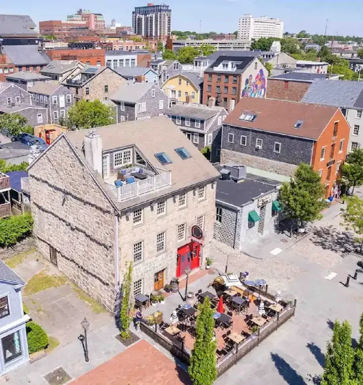 Furnished Short-Term Apartment Rentals in the South Coast, MA