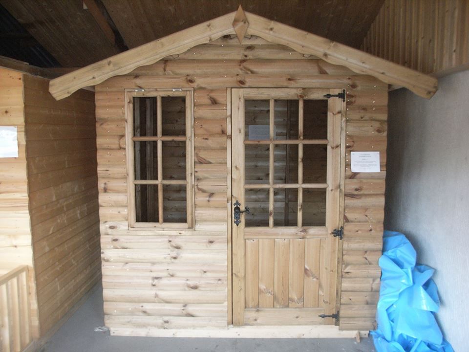 Summerhouses for multiple uses home office, hobbies