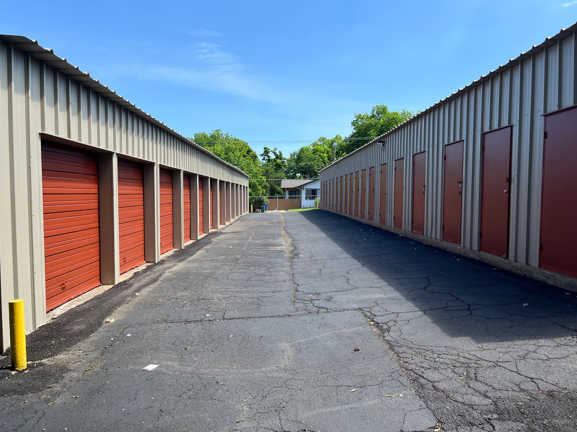 Storage Units Sherman TX | 833 W Houston | Ready Now Storage