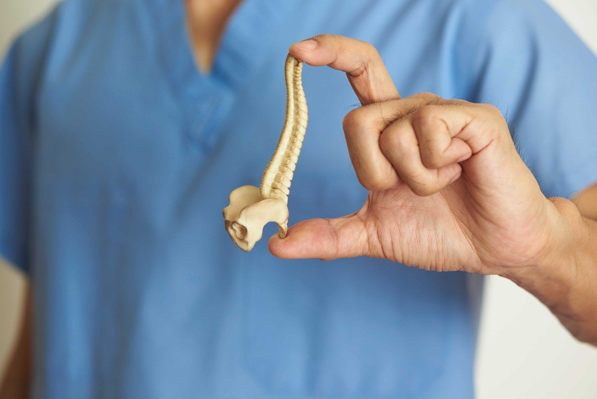 Understanding Thoracic Spine Pain With Its Causes And Treatment