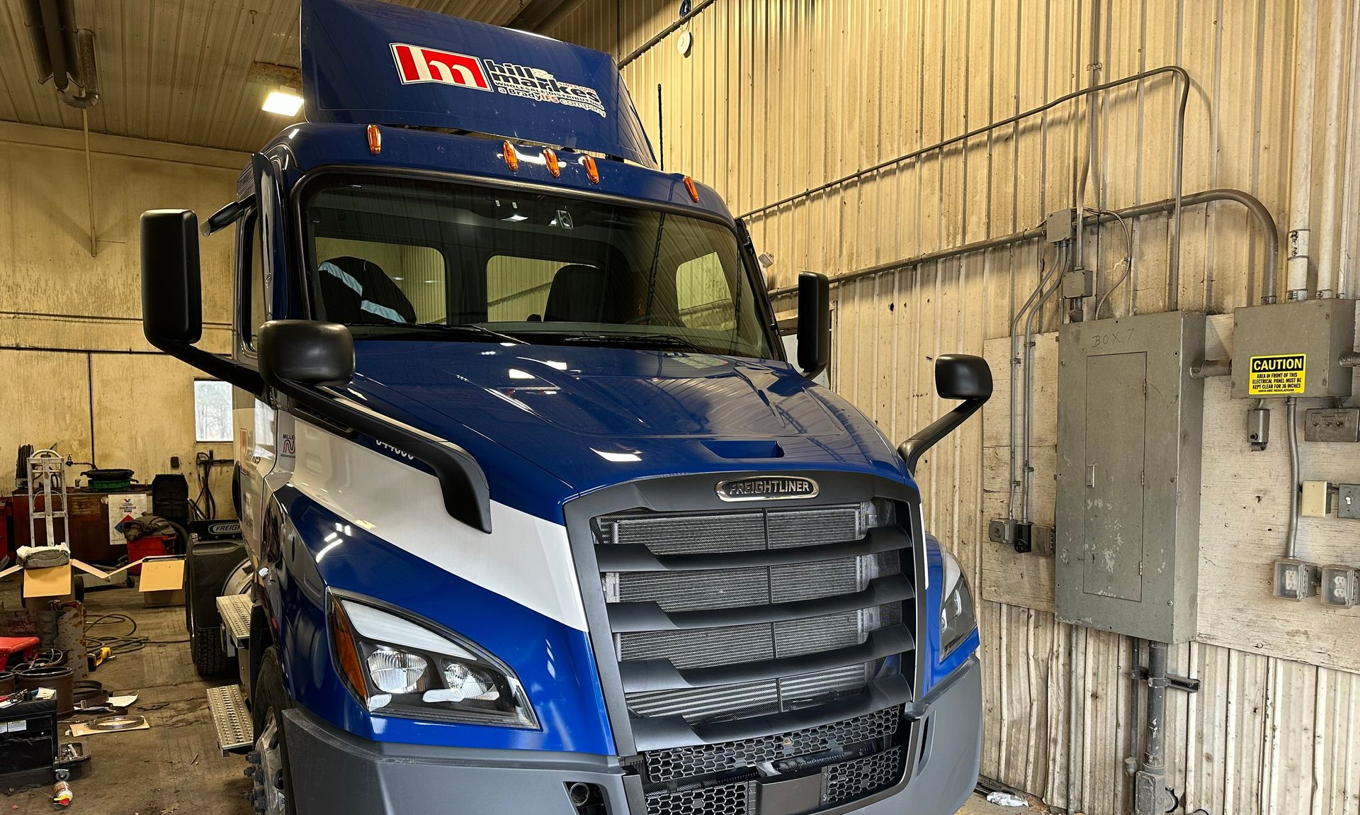 Semi-Truck Auto Glass Damage: 5 Common Causes