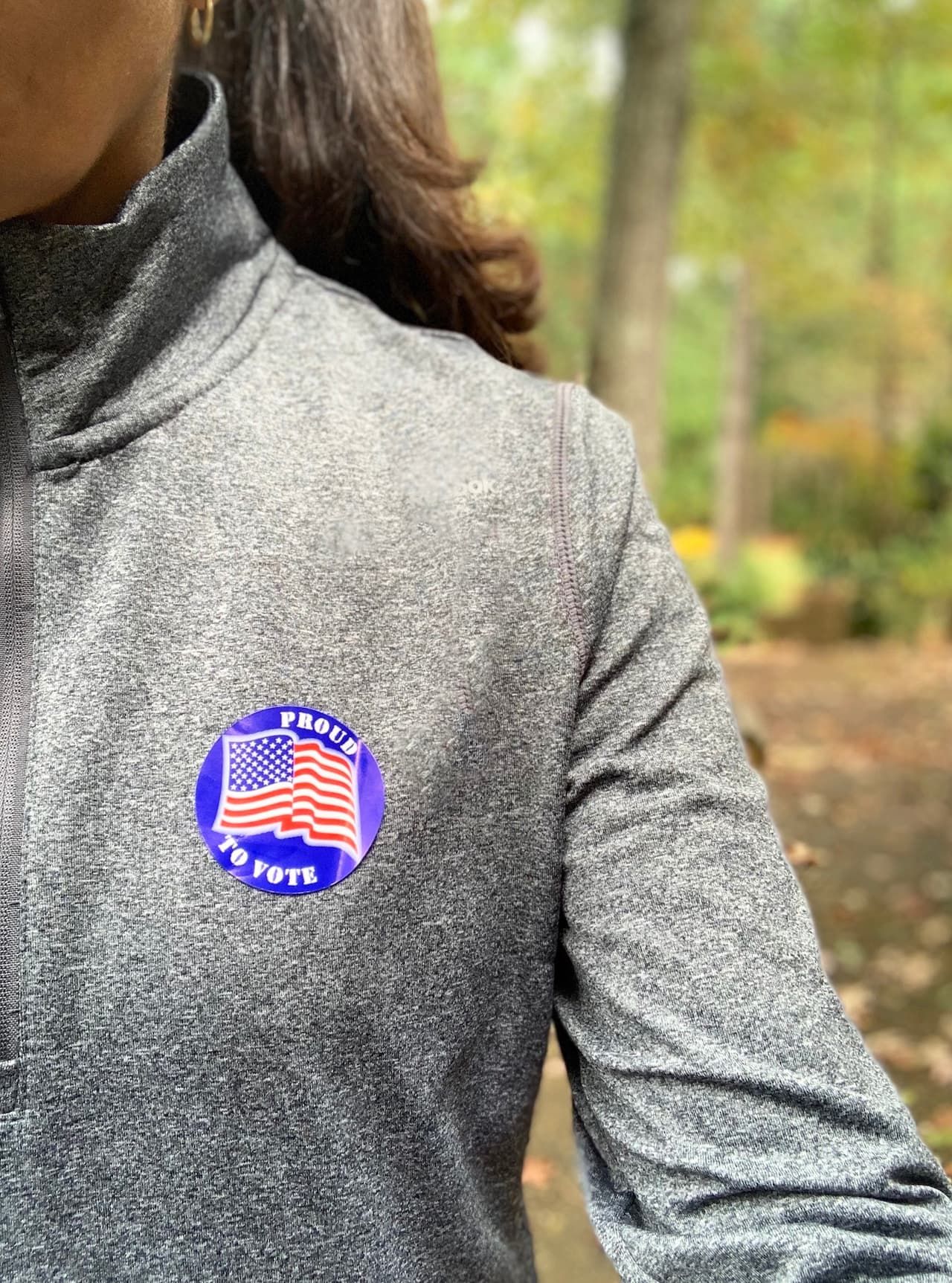 5 Easy Ways to Remove Sticker Residue from Clothes (Using Household Items)
