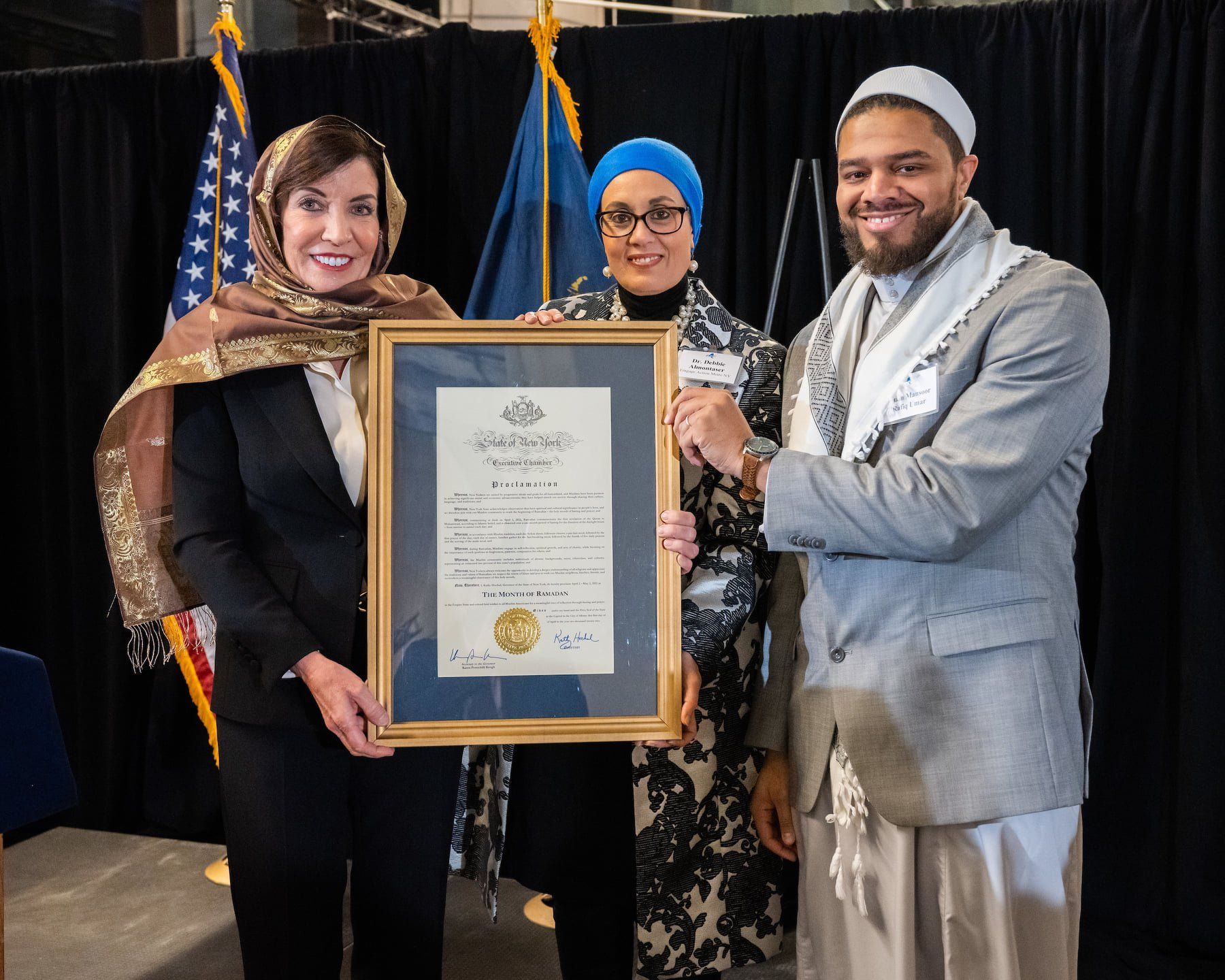 Governor Kathy Hochul Hosts Iftar Honoring Halal Watch World President ...
