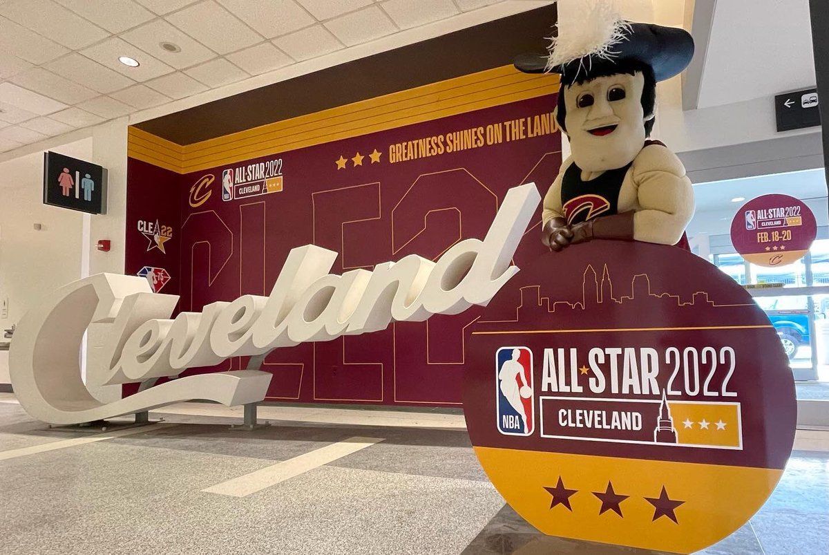 WE BRING YOUR BRAND TO LIFE - Central Graphics