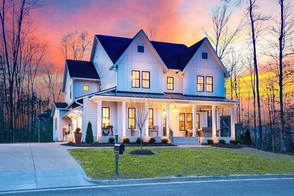 THE EVOLUTION OF THE MODERN FARMHOUSE EXTERIOR