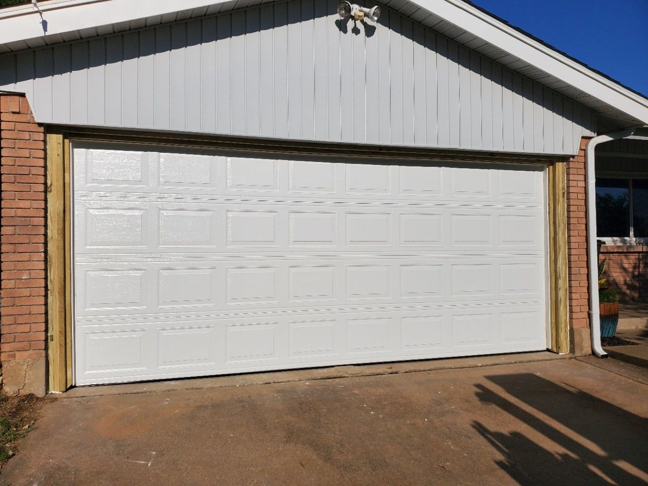 Garage Door Installation | Johnny B's Garage Doors | FW, TX
