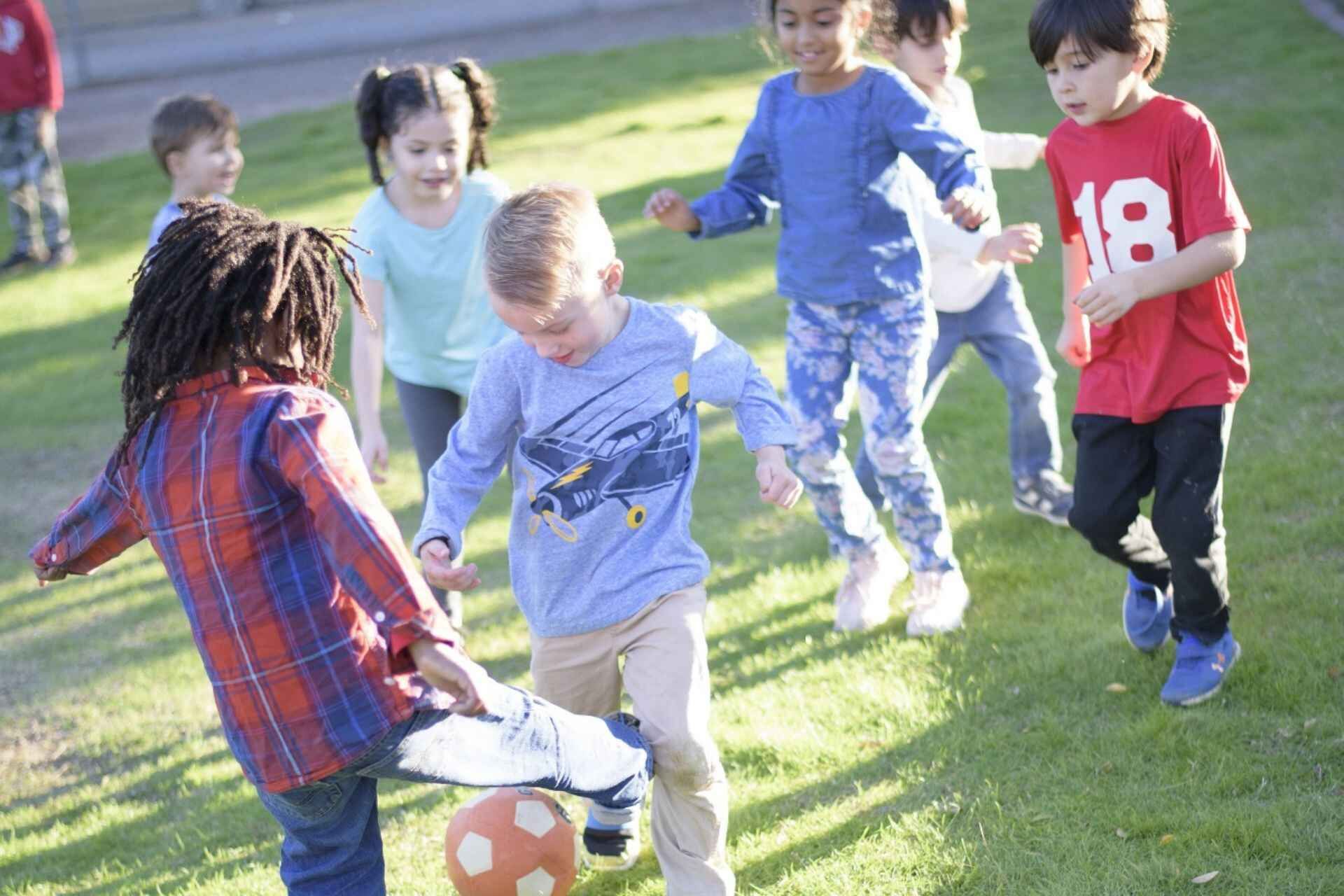 Navigating Friendships and Social Challenges: A Montessori Parent’s ...