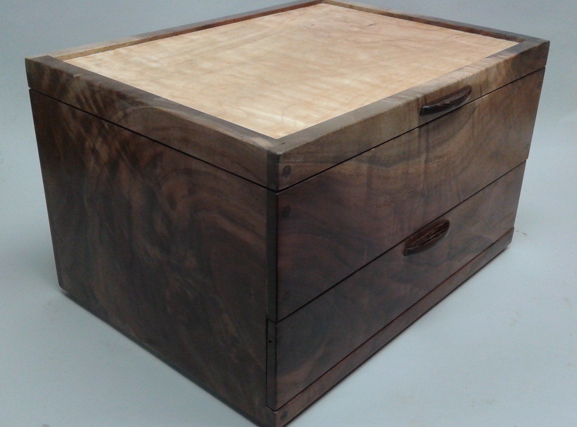 Custom Wood Crafting in Edmonton, Parkland County & area