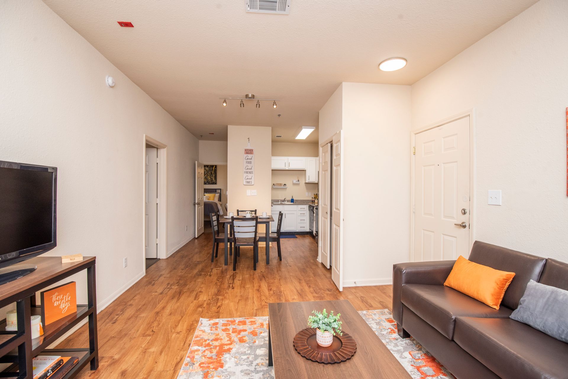 Photo Gallery of Modern Apartments and Amenities at The Heights of ...