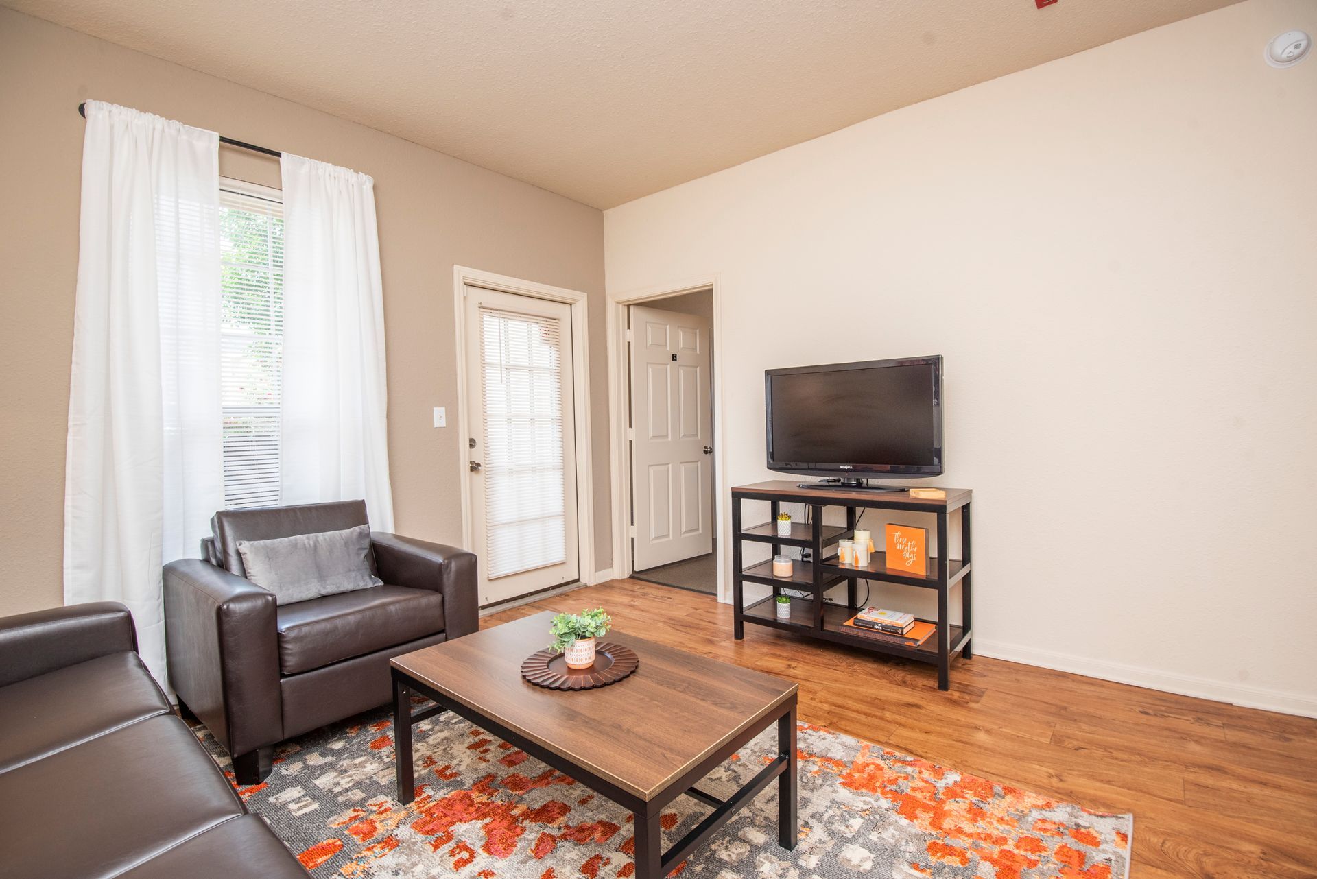 Photo Gallery of Modern Apartments and Amenities at The Heights of ...