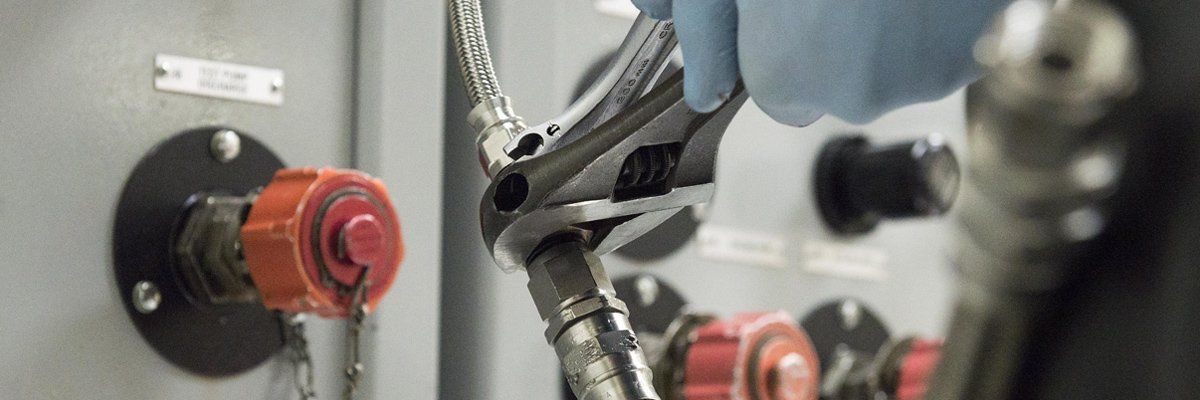 Route Your Hydraulic Hoses Correctly