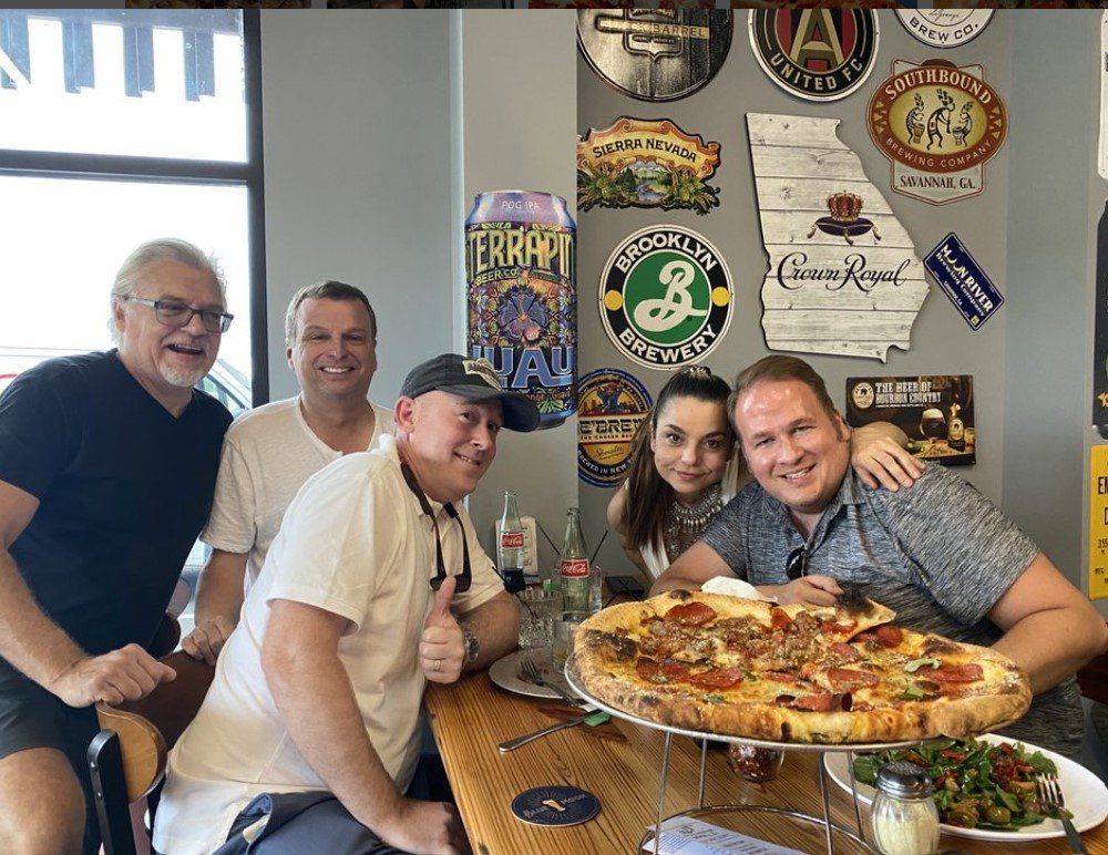 Pizza Parlor | Pooler, GA | Green Fire Pizza, Sports Bar & Grill