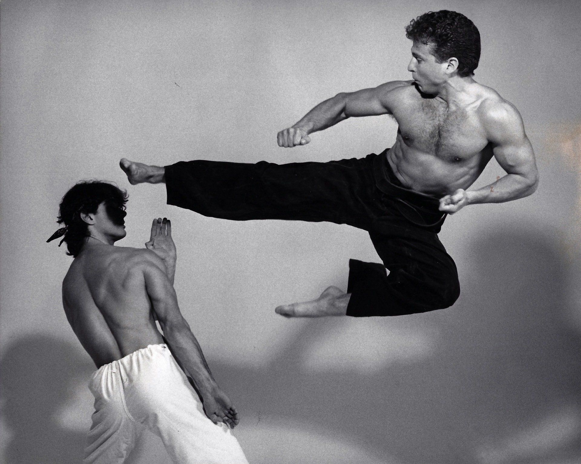 Kenn Scott Author | Contact