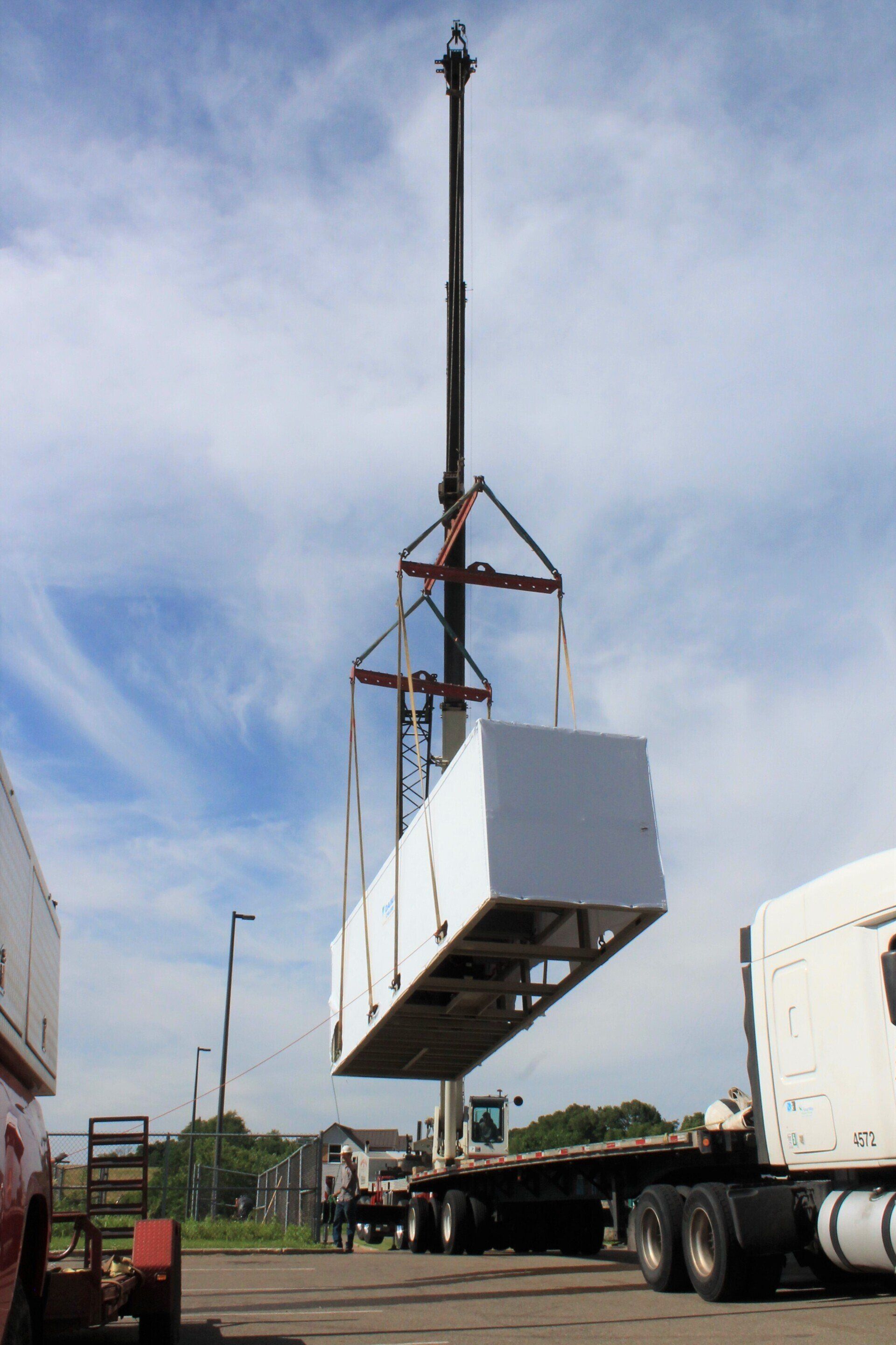 Our Cranes – Millersburg, OH – Holmes Crane Service