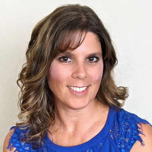 Jen Bee's Instagram, Twitter & Facebook on IDCrawl