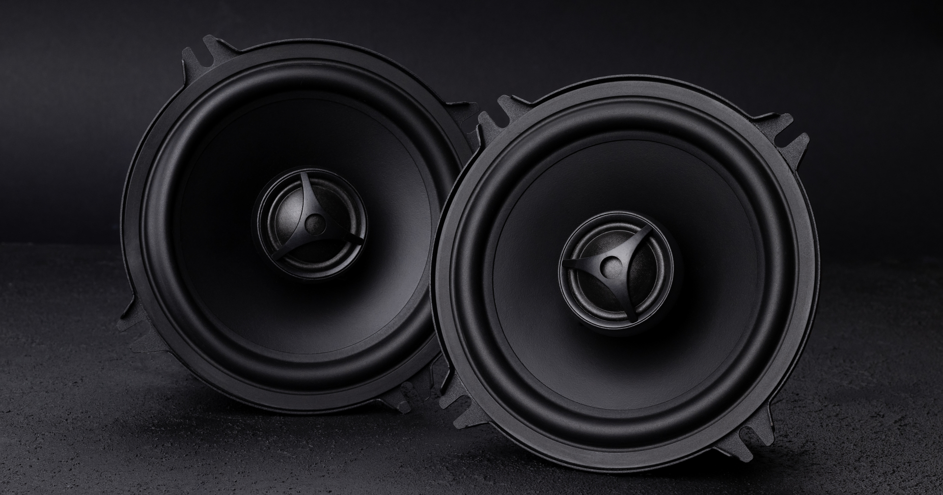 Top 5 Benefits of Upgrading Your Car Audio System This Summer