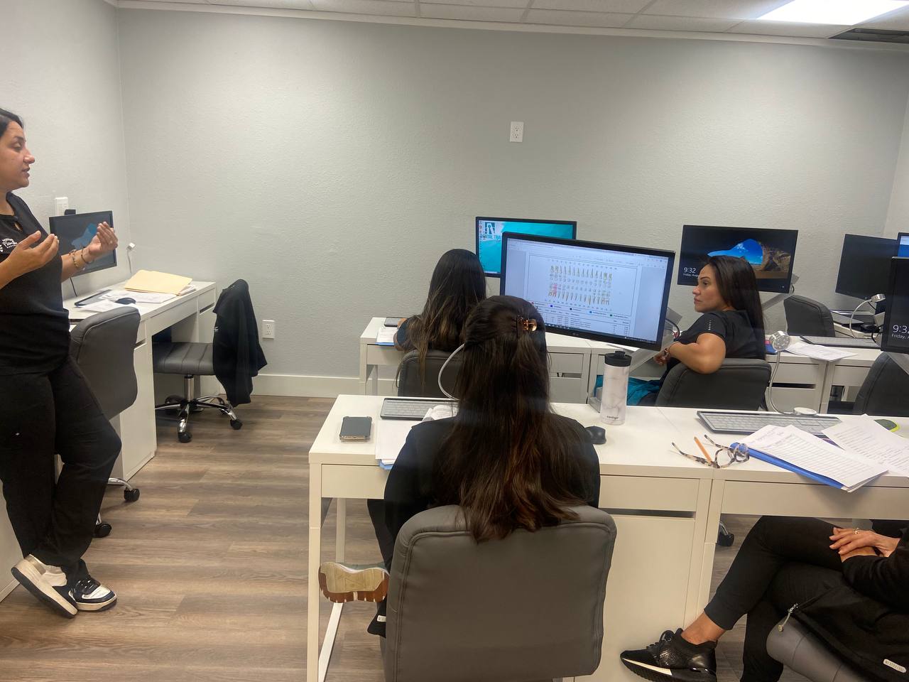 EFDA Certified Dental Assistant Course | Dental Training For You