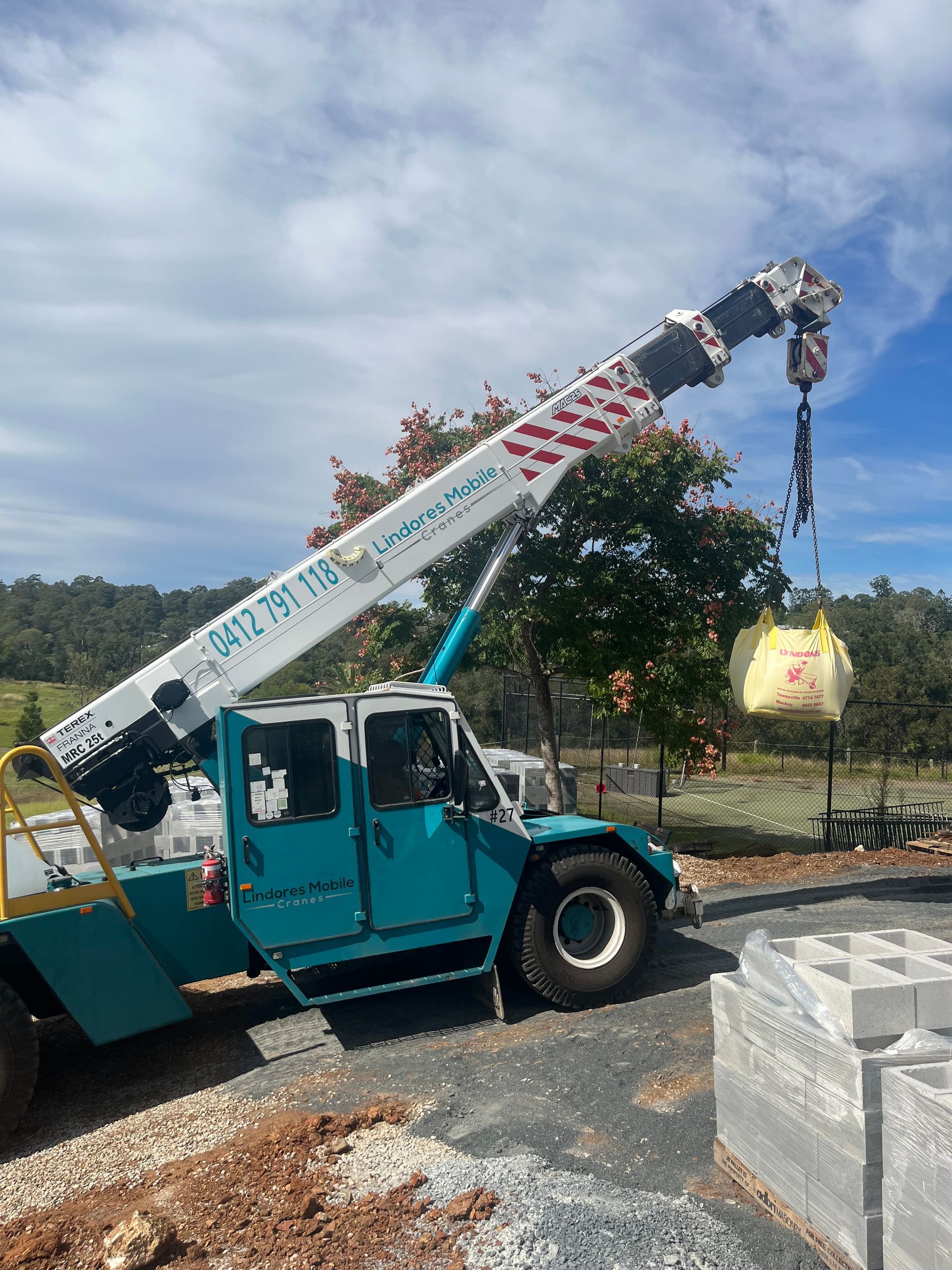 Why Should You Hire a Mobile Crane