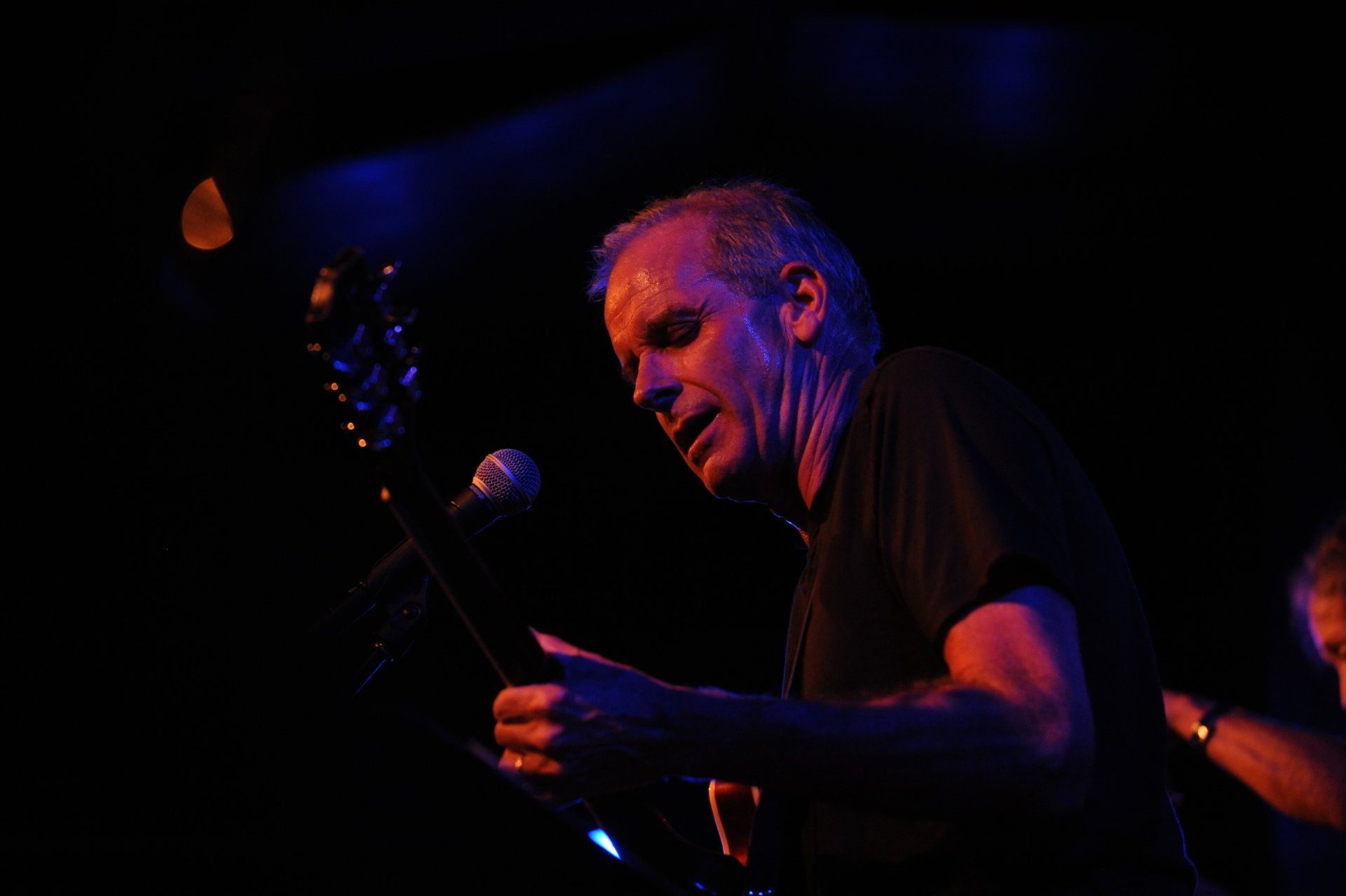 Ted Mortimer. Guitarist. Vocalist. Songwriter based in Vermont