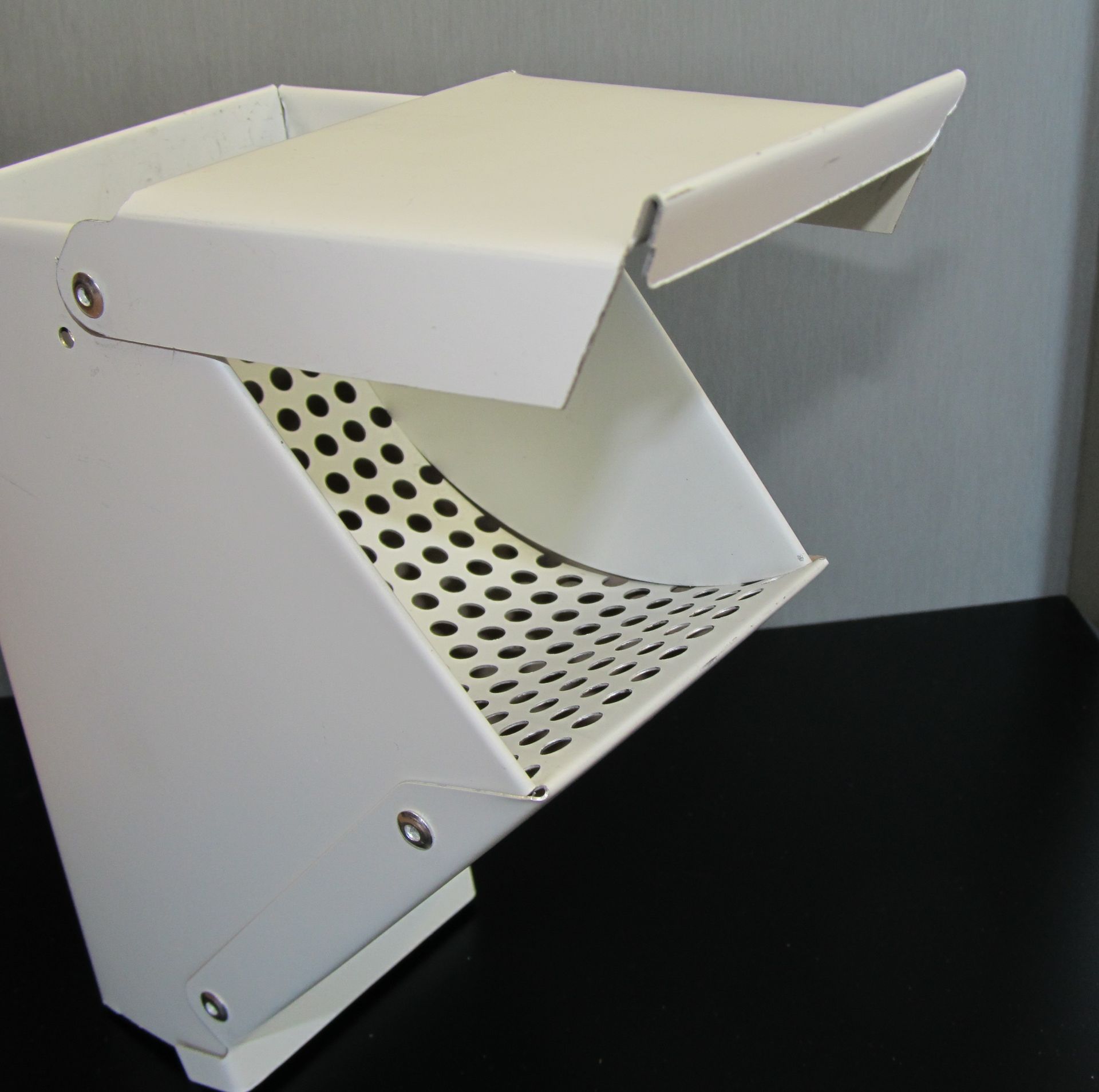 Leaf Screen and Leaf Catchers | Surrey, BC | Precision Gutters