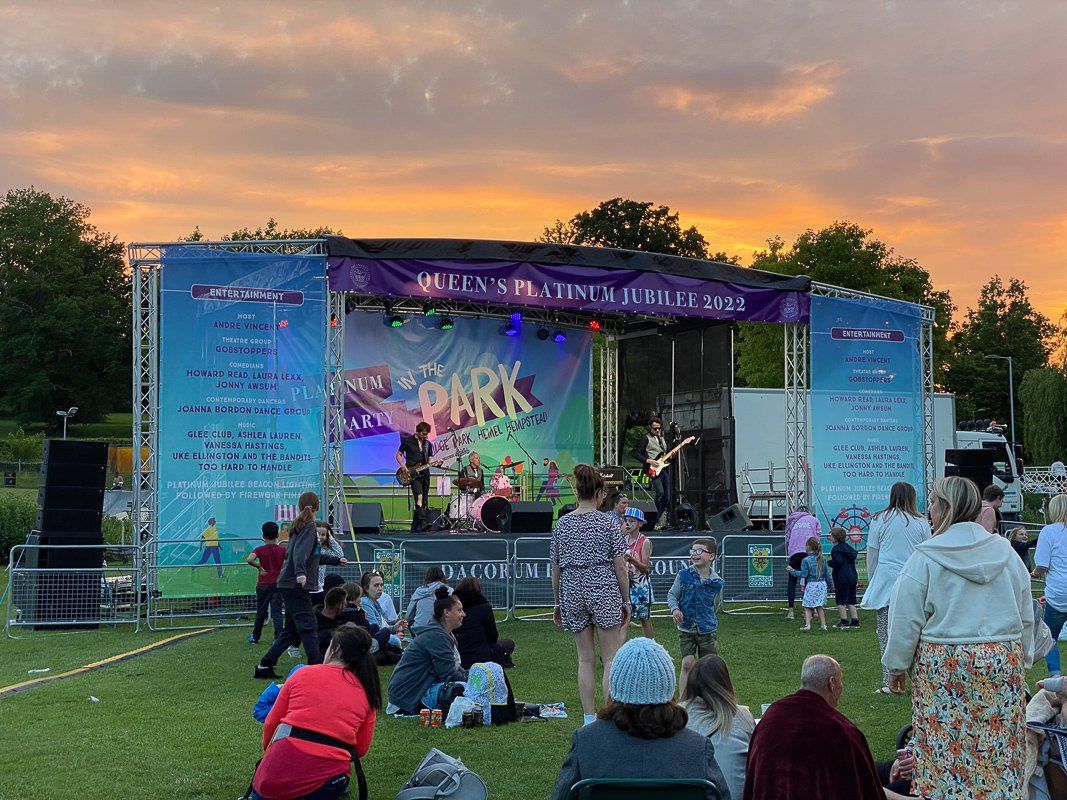 Tips on How to Pick the Right Stage for your Event