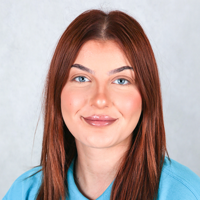 Rebecca Hollingshead's Instagram, Twitter & Facebook on IDCrawl
