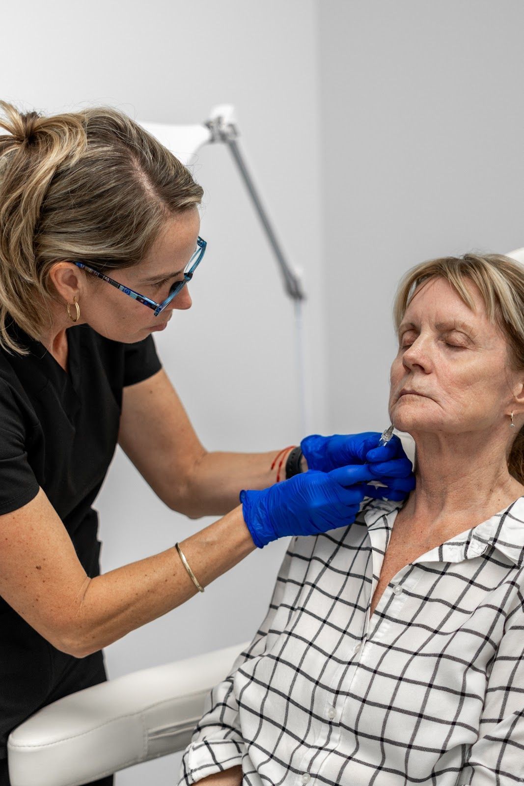 Beauty Resolutions: Med Spa Treatments to Start New Year Bright