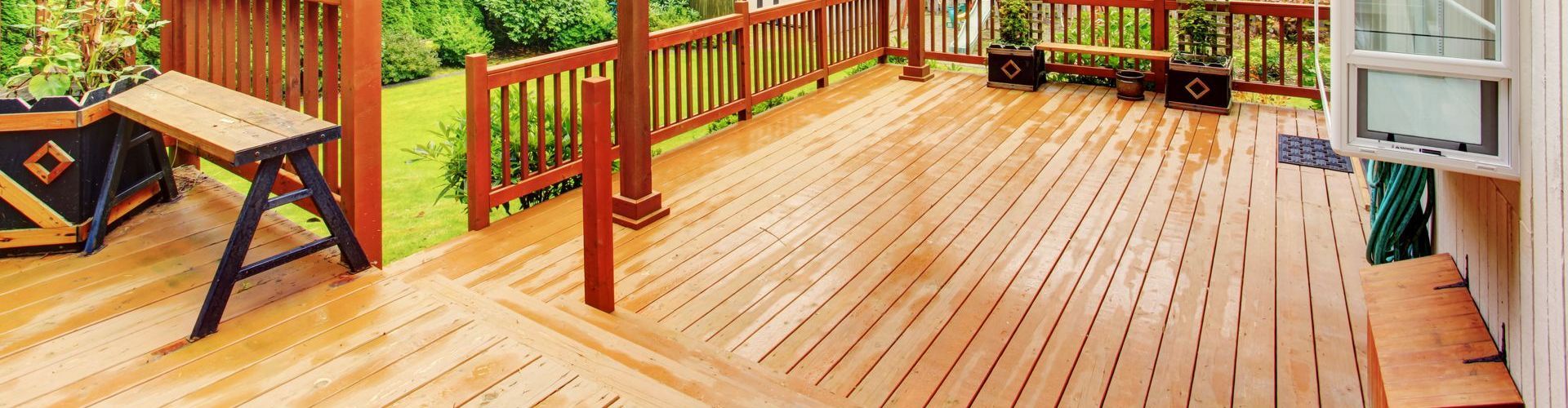 Custom Deck Railing Designs to Personalize your Outdoor Space