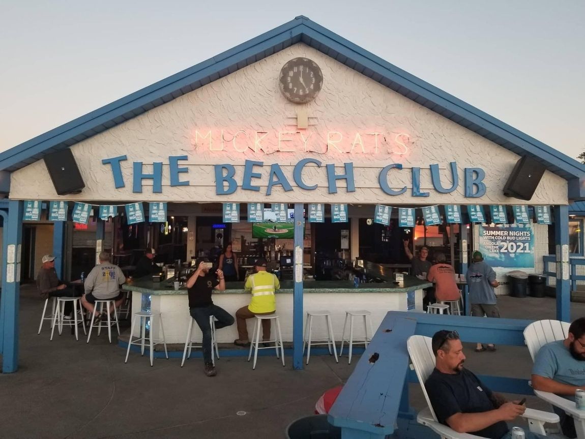 Beach Bar Restaurant | Angola, NY | Night Club & Live Music