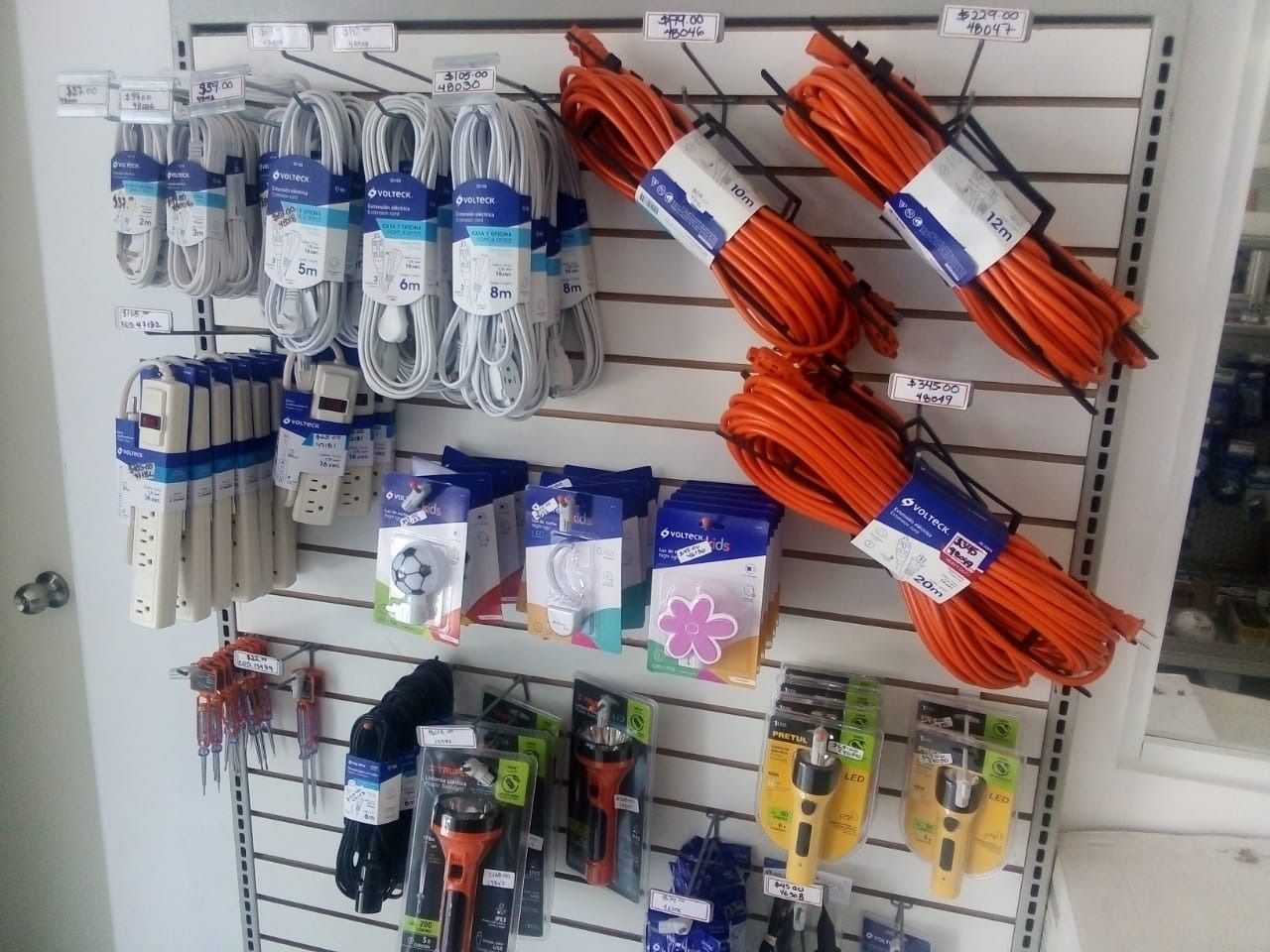 MÁS QUE MATERIALES - Productos