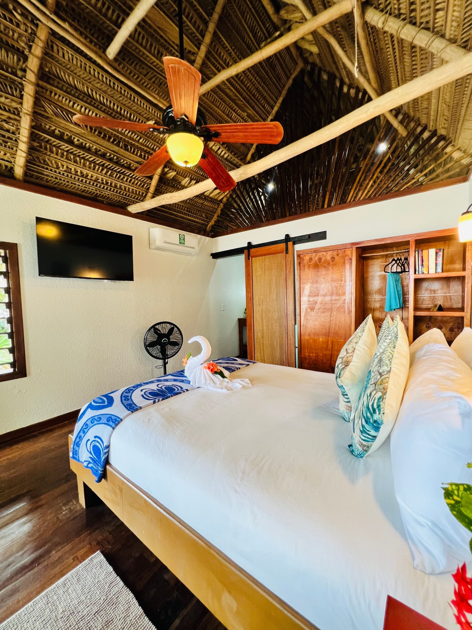 Luxury Cabanas | Spa Packages | Azure Del Mar