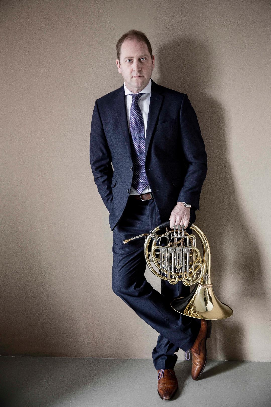 Martin Owen - french horn - biography - Worldwide Artists Ltd.