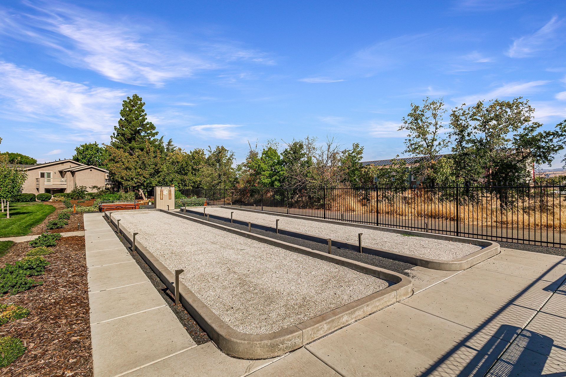 Amanda Place Apartments | Hignell Rentals