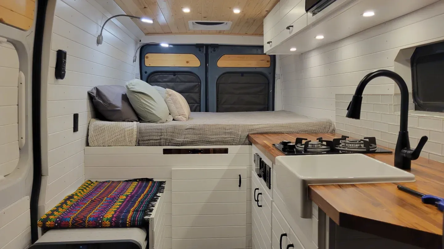 How to Choose the Best Maui Camper Van Rental